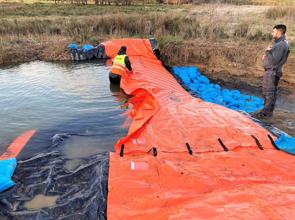 This Reusable Flood Barrier Is A Game Changer For Repair Works - NoFloods
